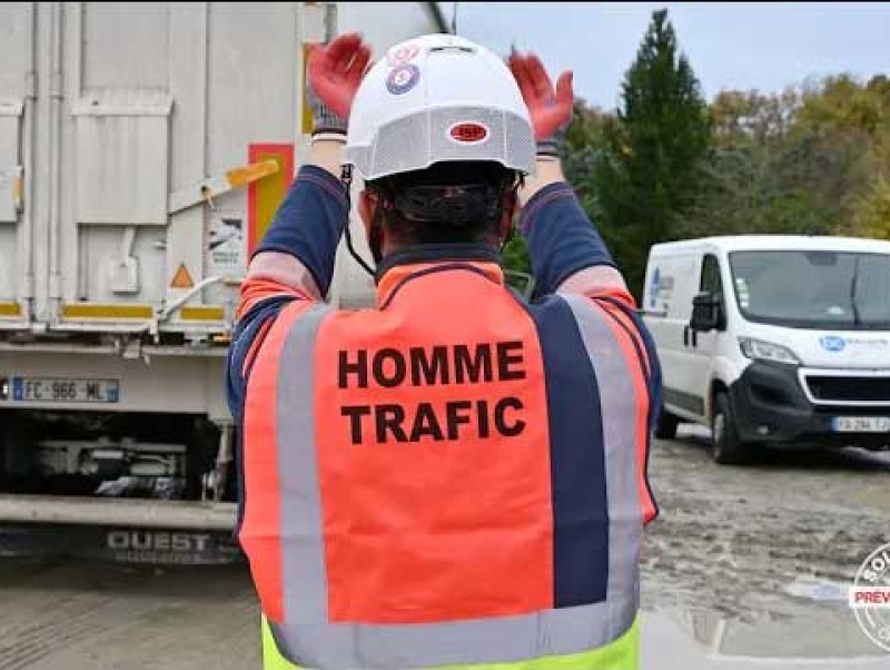 Homme trafic sur chantier : maillon essentiel de la prévention ...