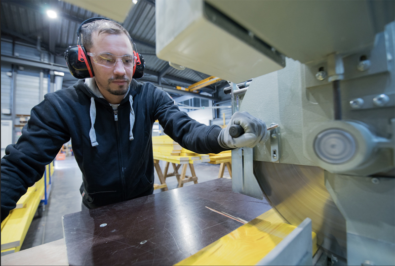 Prévenir les risques liés aux machines | Prévention BTP